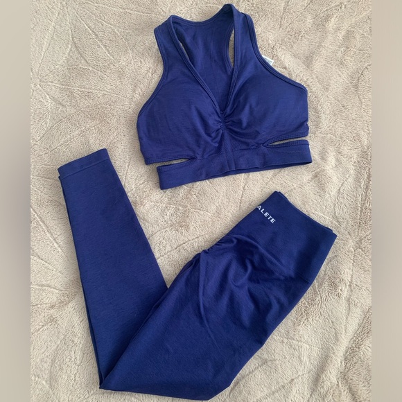 Alphalete | Pants & Jumpsuits | Alphalete Amplify Bra And Leggings Set ...